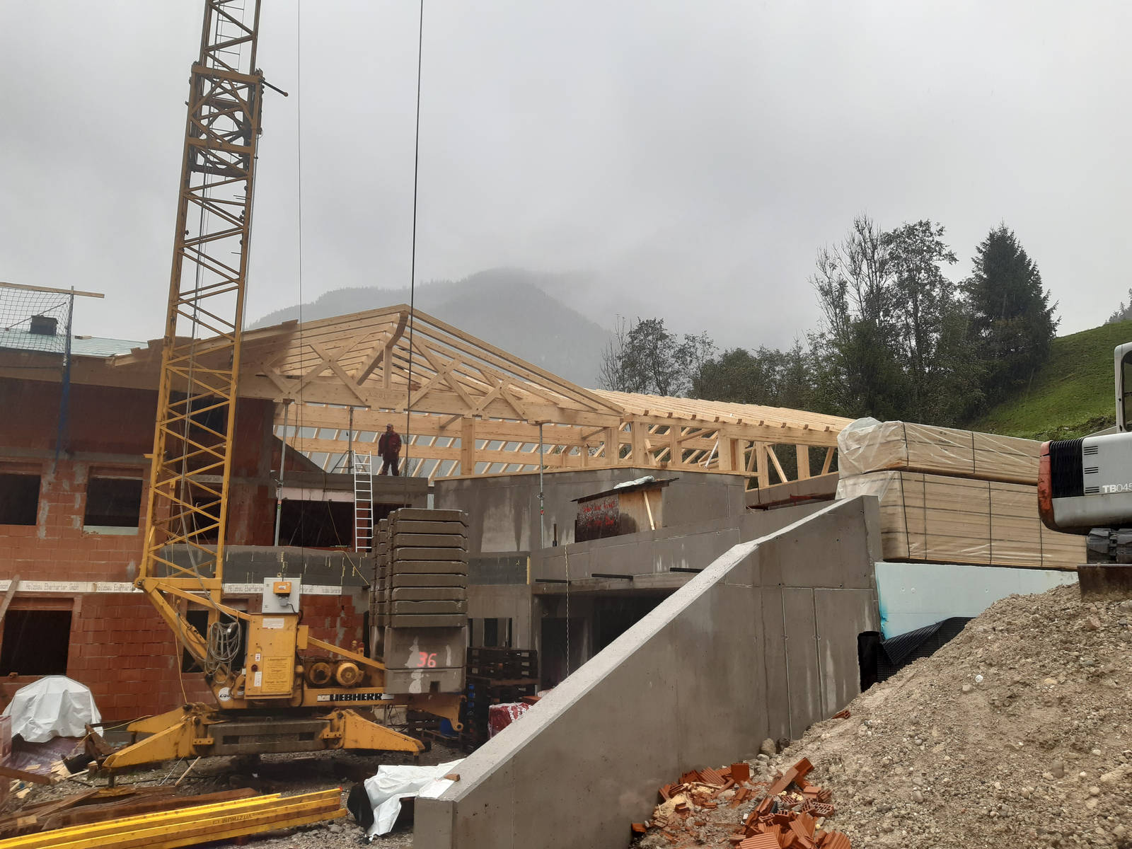 Ascher Brandenberg – Holzbau Eberharter / Massiv- und Holzbau aus einer ...